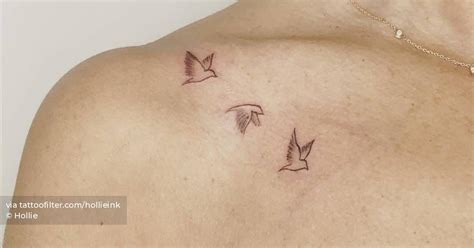 Minimalist Flying Birds Tattoo On The Collarbone