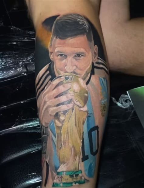 Argentina campeón del mundo un cordobés se hizo el primer tatuaje de