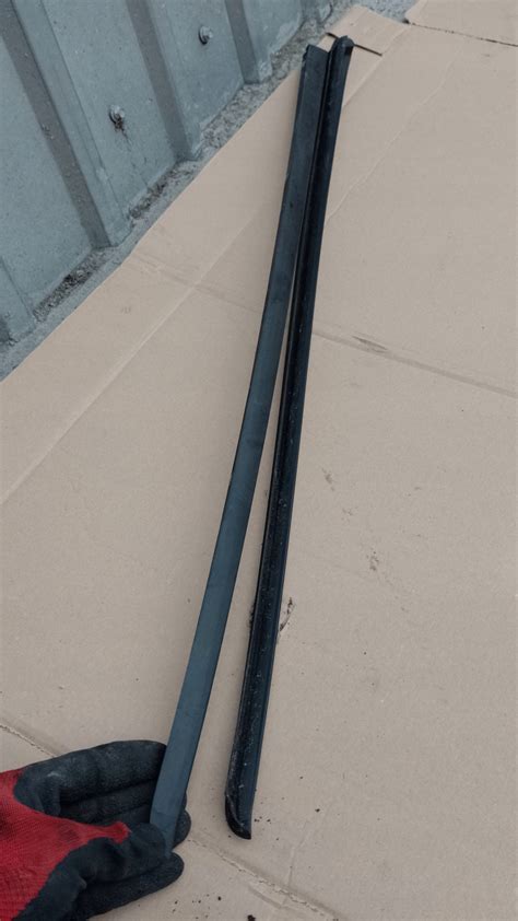 USZCZELKA LISTWA SZYBY PRZÓD AUDI A4 B6 B7 PARA 8E0854328E za 25 zł z