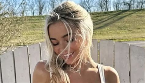Lsu Gymnast Olivia Dunne Goes Viral Showing Boobs And Booty In