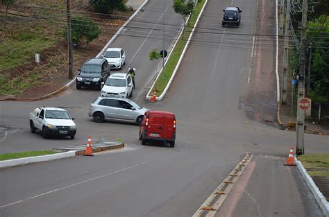 Moradores cobram soluções para evitar acidentes e alta velocidade