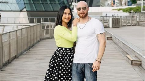 10 Artis Indonesia Menikah Dengan Bule Terbaru Farah Quinn Hingga