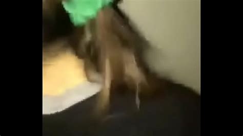 Pillas Orinando En La Calle Video Porno HD PornoZorras