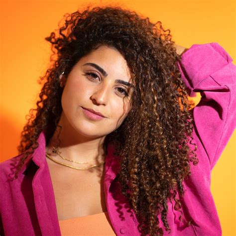 Luiza Oliveira Songs List Genres Analysis And Similar Artists Chosic