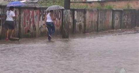 G1 Mesmo Chuva Forte Baianos Encaram Rotina E Relatam