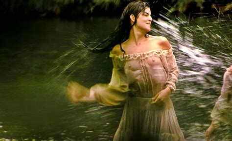 Clara Lago desnuda tras El Corazón del Océano Cultture
