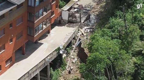 Bairros são evacuados após fendas gigantes aparecerem em Gramado RS