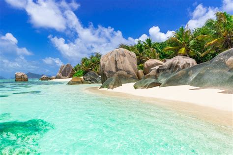 Les 10 Plus Belles Plages Du Monde Belle Plage Plage Paradisiaque Plage