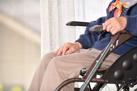 車椅子のレンタルと購入の違い介護保険適用でレンタルまでの流れ しずなび介護なび