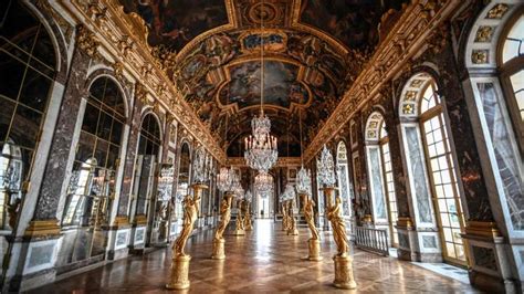 Le château de Versailles fête ses 400 ans et continue d ouvrir au