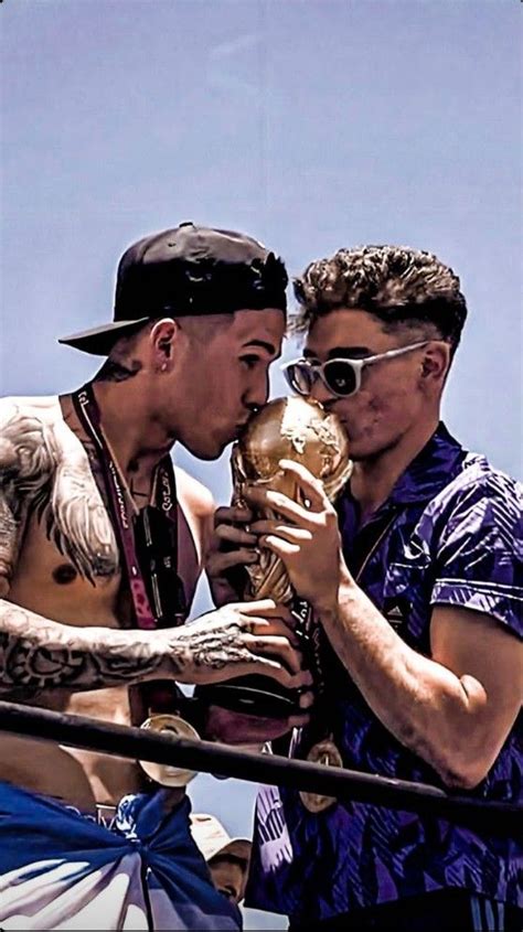 Enzo y Juli Fotos de fútbol Jugadores de fútbol Fotos del equipo de
