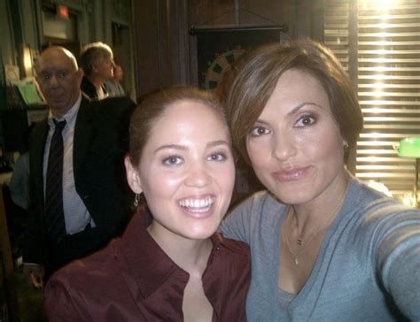 Pin By Jennifer Warner On Mariska Hargitay Jewelry Fashion Pearls