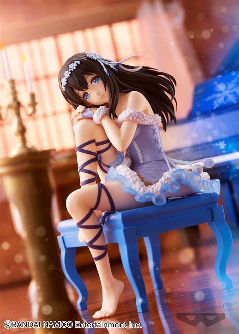 バンプレストブランド BANDAI SPIRITS on Twitter 儚げな輝きを放つ雪の妖精 聖夜の燈火 の衣装を元に鷺沢