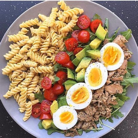 Buenísima esta ensalada para el almuerzo Es super completa porque