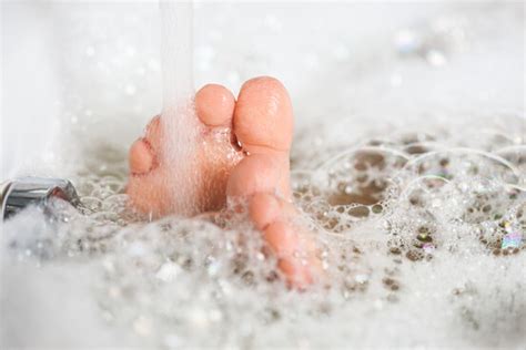 Lhydroth Rapie Bain De Pieds Chaud Un Rem De Naturel Pour Soulager