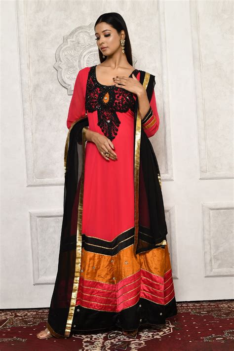 Buy Pink Georgette Embroidery Floral Round Kurta Set For Women By