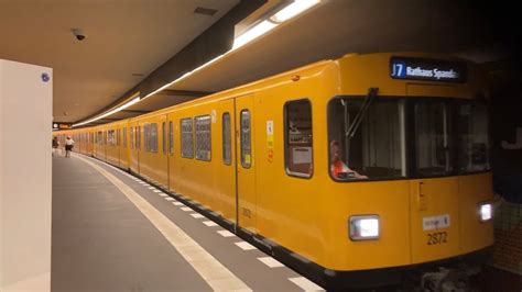 U Bahn Berlin Mitfahrt Im Drehstromer F Zug Von Rathaus Spandau Nach