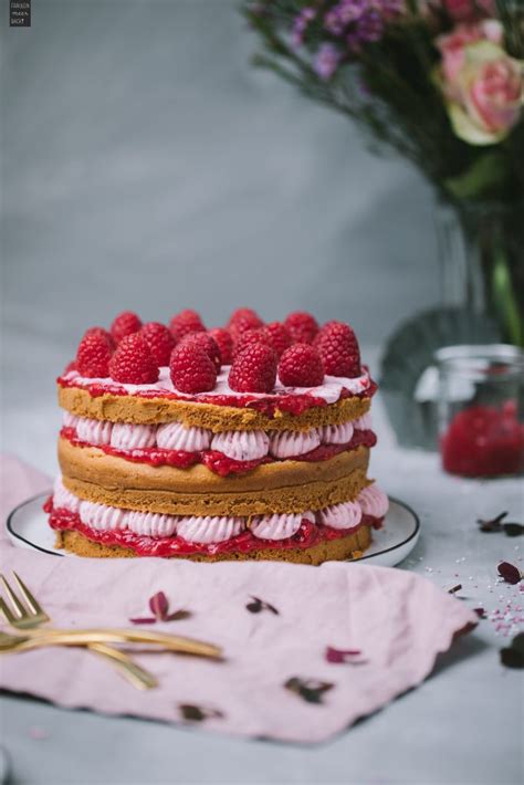 Himbeer Rhabarber Torte Fräulein Meer backt