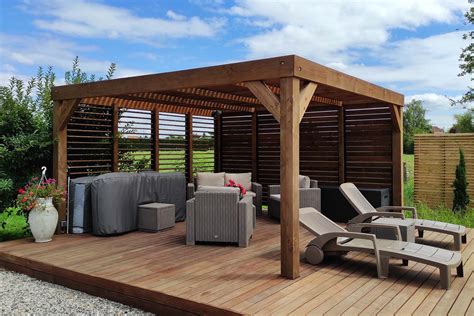 Pergola autoportée MILAN MODULAND adossée en bois à lames