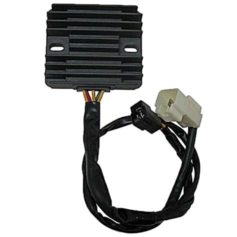 Regulador Japonés SH678 FE 12V Trifase CC 5 Cables 2 Conectores