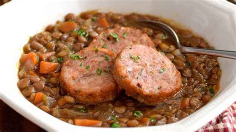 Lentilles aux carottes et à la saucisse de Morteau un plat sain et