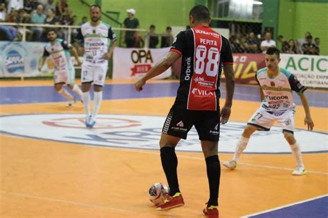 JEC Futsal Goleia O Curitibanos Fora De Casa Na Estreia Do Estadual