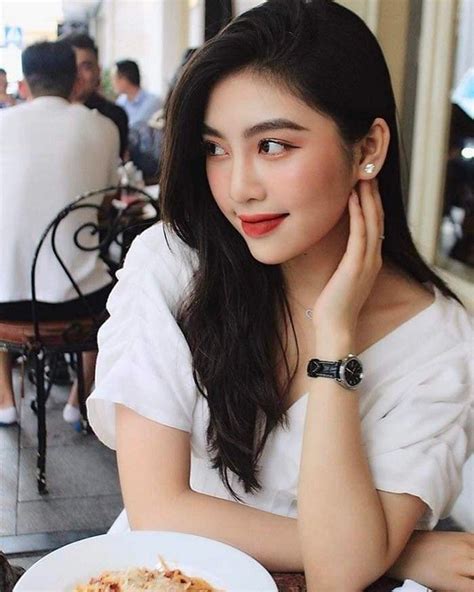 Ch N Dung Hot Girl H T Nh Tr Ng Di U Linh L M M U Nh T Mua Bi T Th