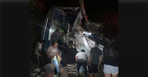 Acidente Entre Carro E Nibus No Paran Deixa Um Morto E Feridos