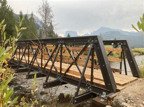 Prefabricated Fiberglass FRP Bridges Trail Bridges Pedestrian Bridges