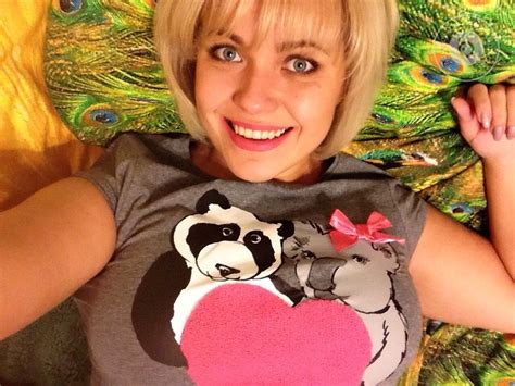 Beautiful Natural Naked Women Beautiful Natural Naked Women Rubberlegs