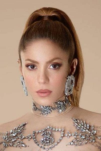Tras El Empate De Espa A Shakira Ense A Su Silueta Y Pone De Rodillas