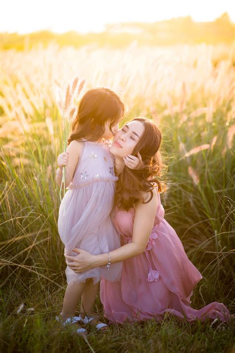 Bộ Sưu Tập hình ảnh mẹ và con gái Cực Chất Full 4K Hơn 999 tấm ảnh