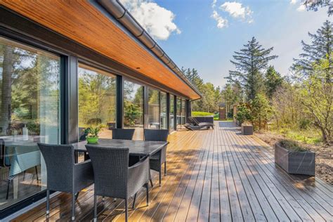 Femstjernet Sommerhus Med Spa Og Sauna I Bl Vand