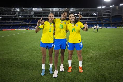 Flamengo tenta contratação de Duda Sampaio meia do Internacional