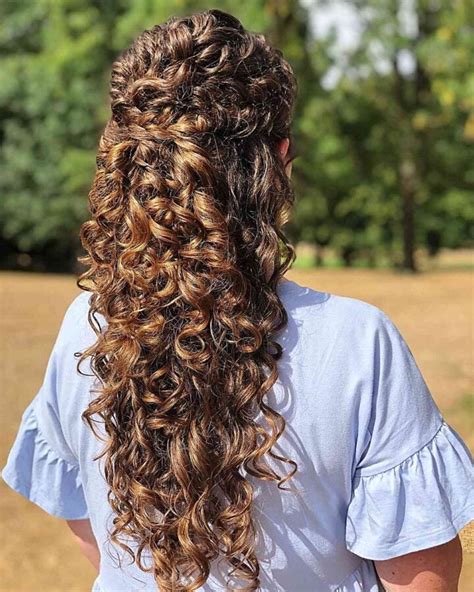 22 Stunning Curly Prom Hairstyles For 2024 Updos Down Do S Braids
