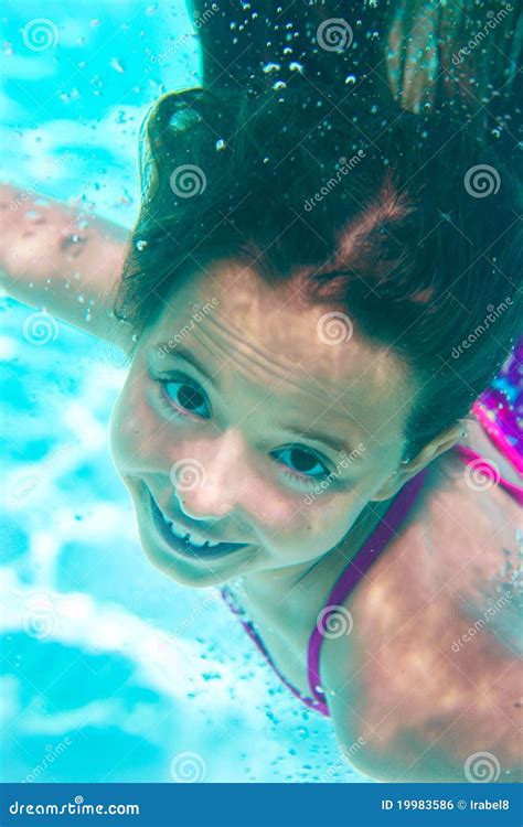 Naked Girl Underwater Pool Telegraph
