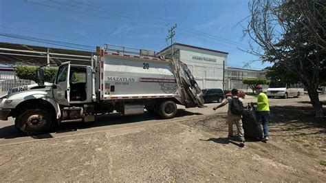 Trabajadores reactivan labores de recolección de basura en colonias de