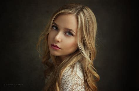 Women Blonde Face Portrait Simple Background HD Wallpaper Rare Gallery