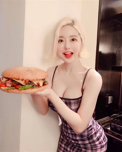 DJ Soda Deepfake 78 Photo Naked Chiks