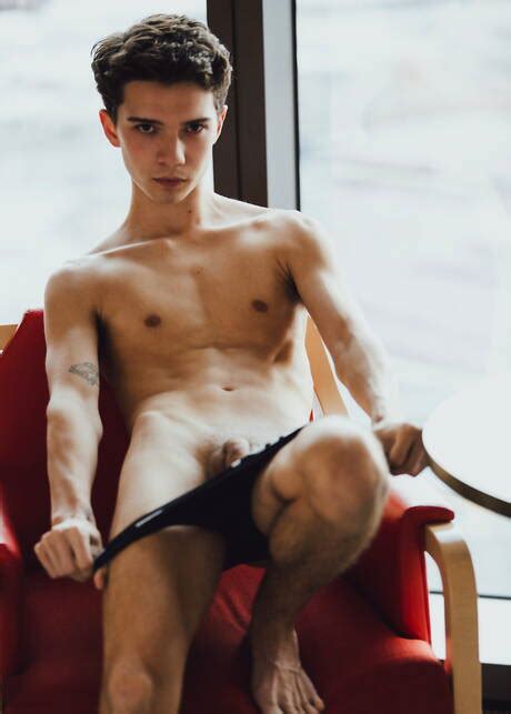 American Twink Sam Ledger Posing Naked And Showing His Butt