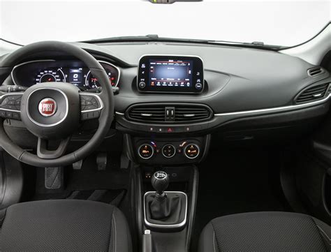 Comprar Fiat Tipo 2020 1 4 T JET 88KW LOUNGE SW GLP 120 5P CAR Ü