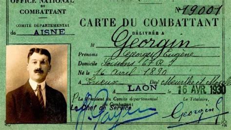 résidu baleine bleue Une phrase carte d ancien combattant navigateur