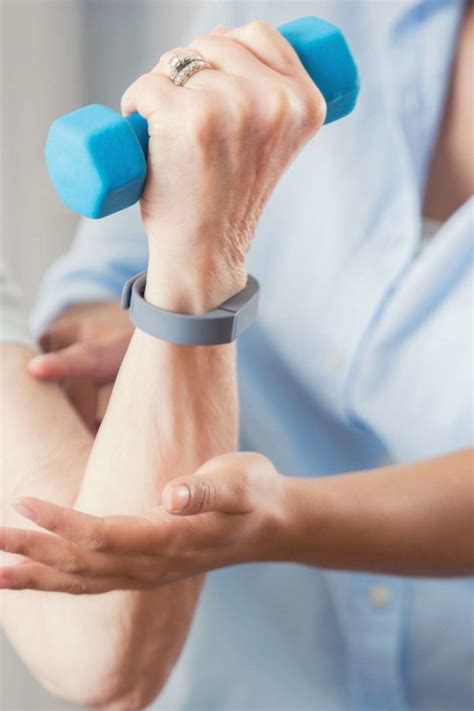 Exercises For Easing Tennis Elbow Plus Prevention Tips