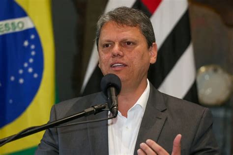 Apontado como possível presidenciável Tarcísio diz que não tem planos