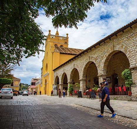 Magical Town Comit N De Dom Nguez Spirit Of The Mayan World