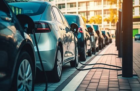 Voitures Hybrides Rechargeables Fonctionnement et Limites Expliqués