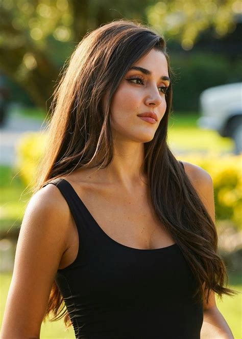 Pin on Hande Erçel Turkish beauty Hande erçel hair Turkish women
