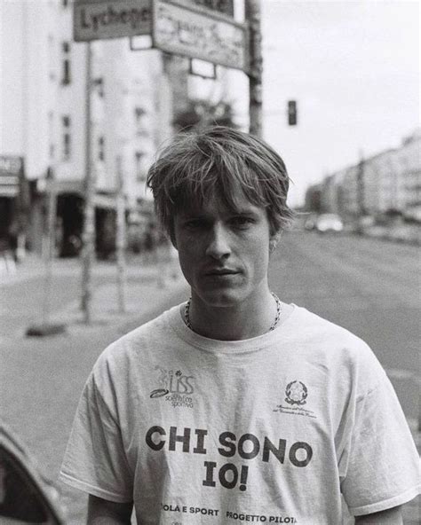 Pin By Meli Azul On Louis Hofmann Louis Hofmann Louis Guys