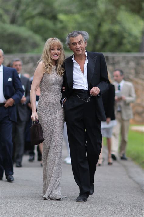 Vid O Arielle Dombasle Et Bernard Henri L Vy Vernissage De L