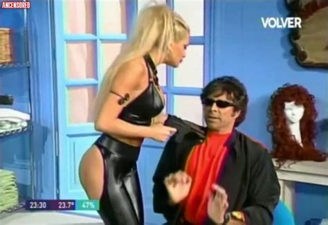 Naked Paula Volpe In Rompeportones